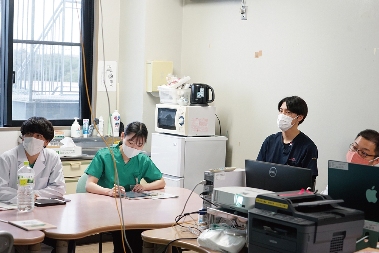 「僕がいたらもうちょっと長生きしますよ」へき地で奮闘する医師が語る、地域医療を支える熱い理念とは？ Wedge ONLINE(ウェッジ・オンライン)